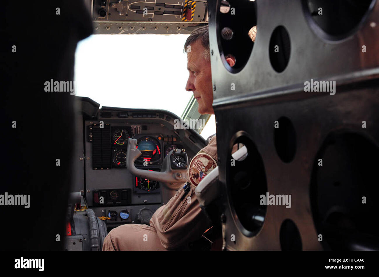 100511-N-6031Q-003 KABUL, Afghanistan – Maj. Gen. John Hesterman ...