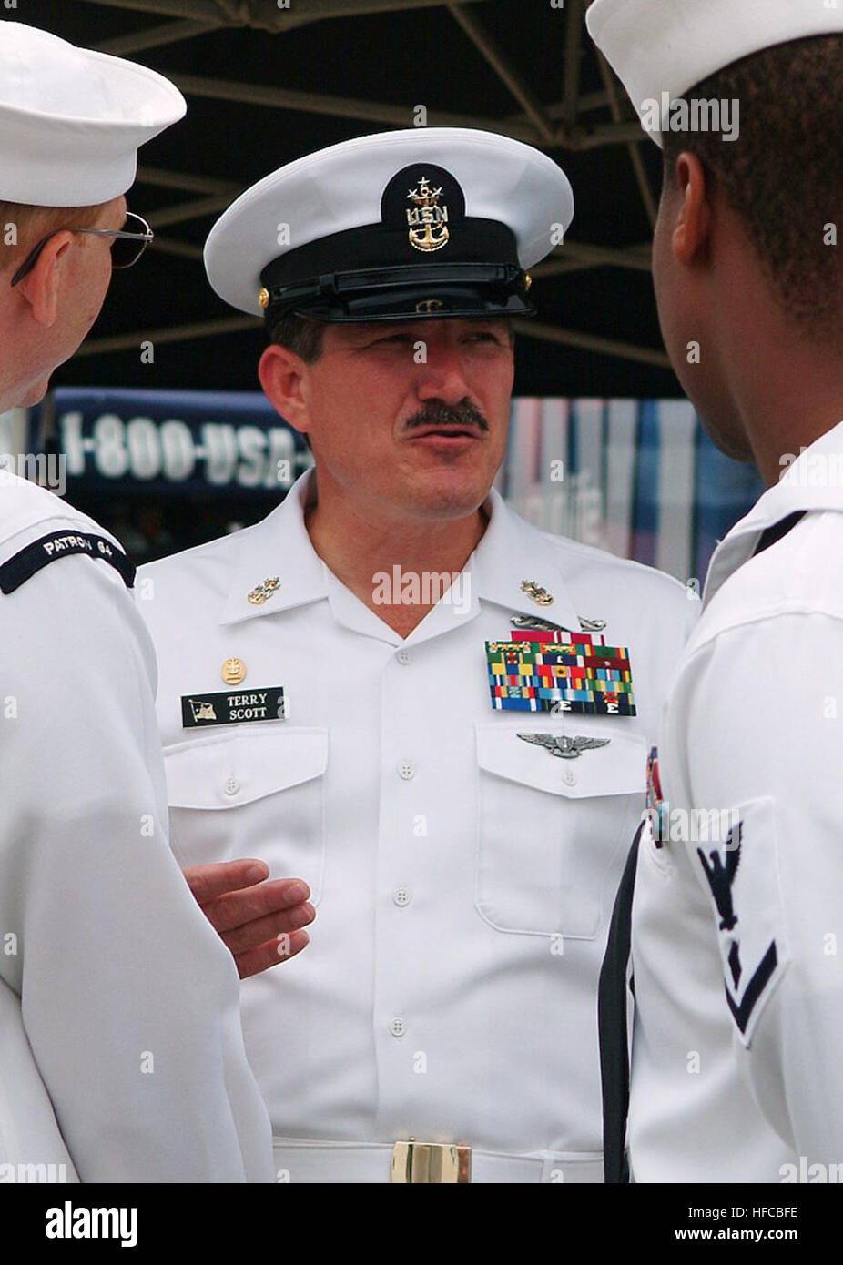 Master chief petty officer of the navy mcpon terry scott hi-res stock ...