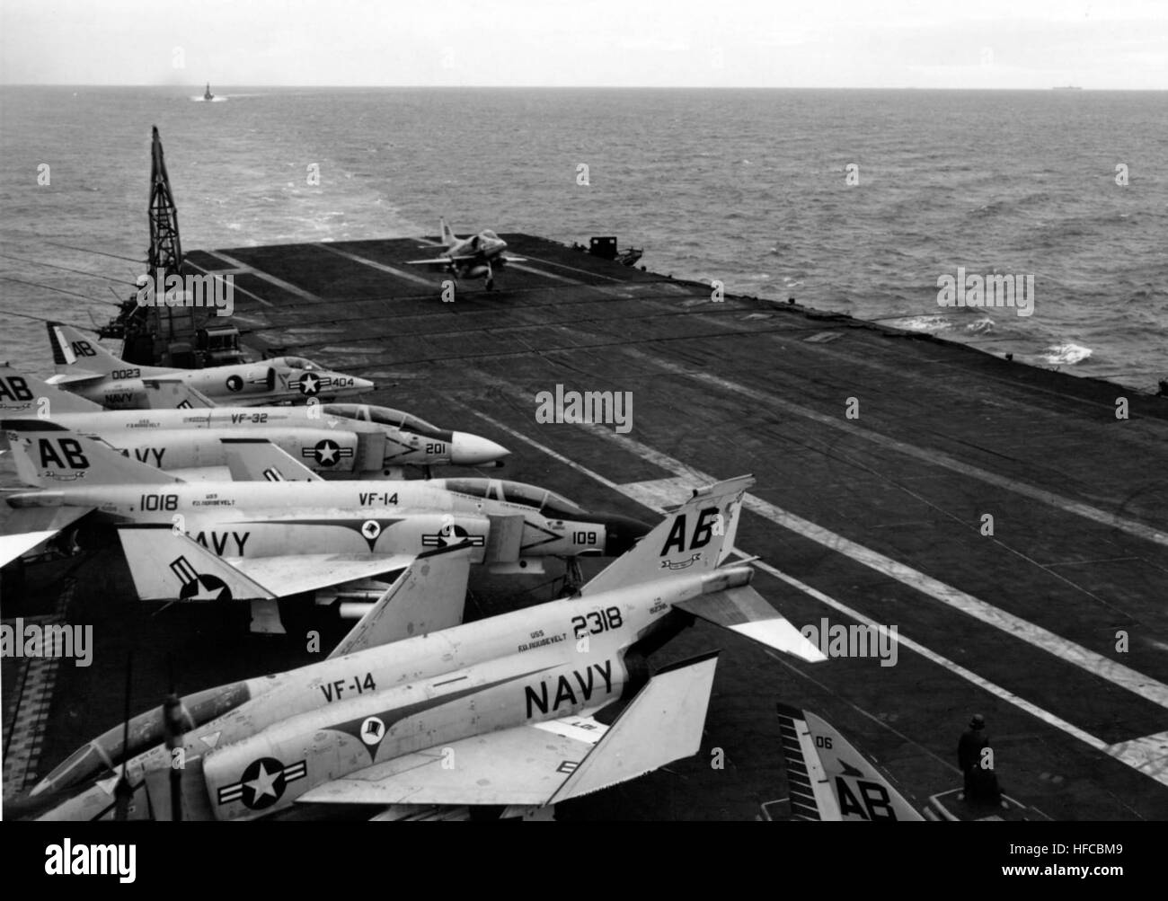 A-4C VA-172 landing on CVA-42 off Vietnam 1966 Stock Photo - Alamy
