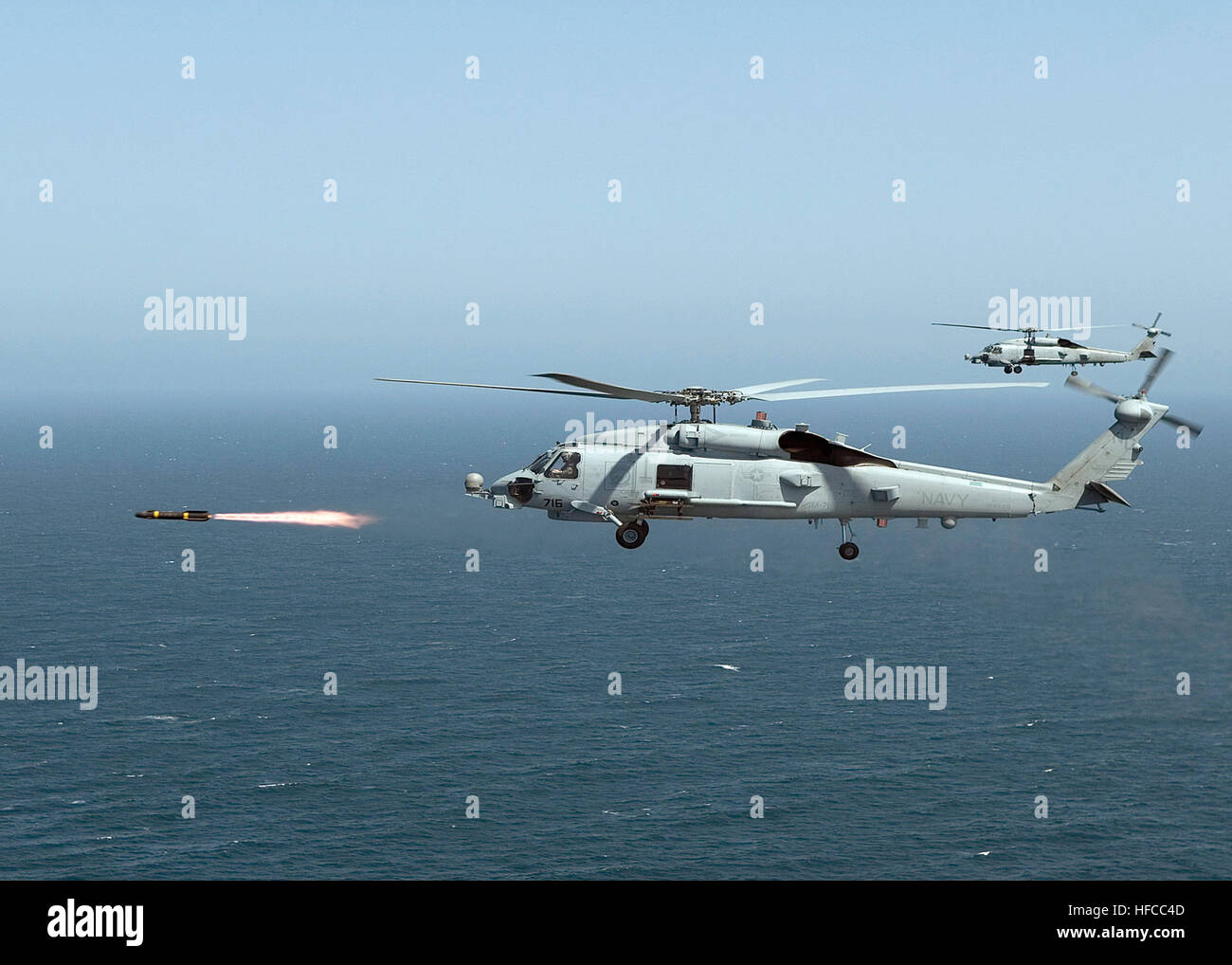 080424-N-4658L-139 SAN DIEGO (April 24, 2008) An MH-60R Seahawk ...