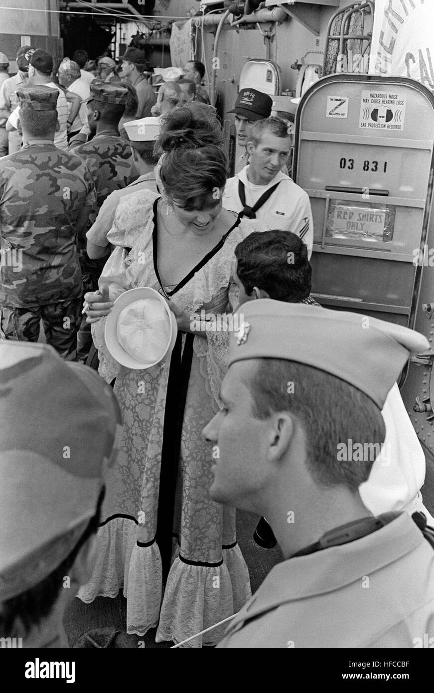 Michele Royer, Miss USA, signs autographs for Sailors aboard the ...