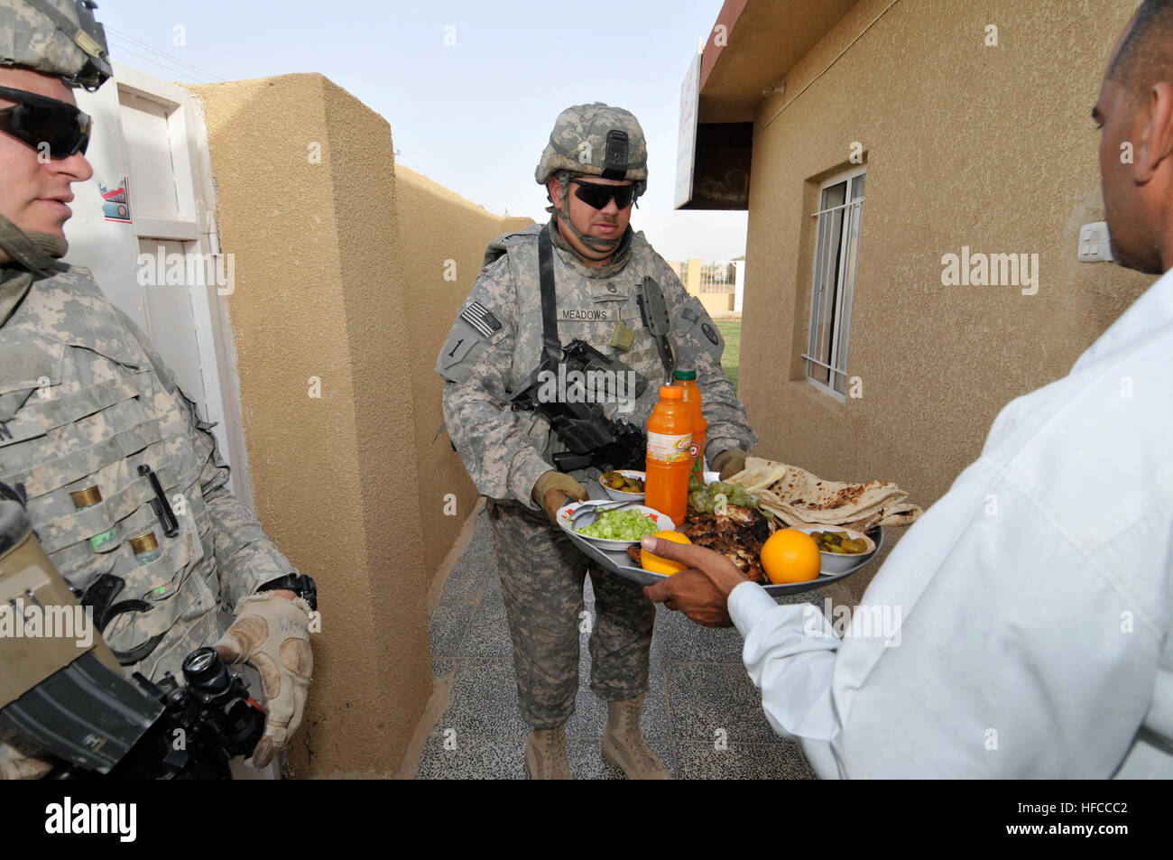U.S. Soldiers from Charlie Troop, 1st Platoon, 1-150th Armored ...