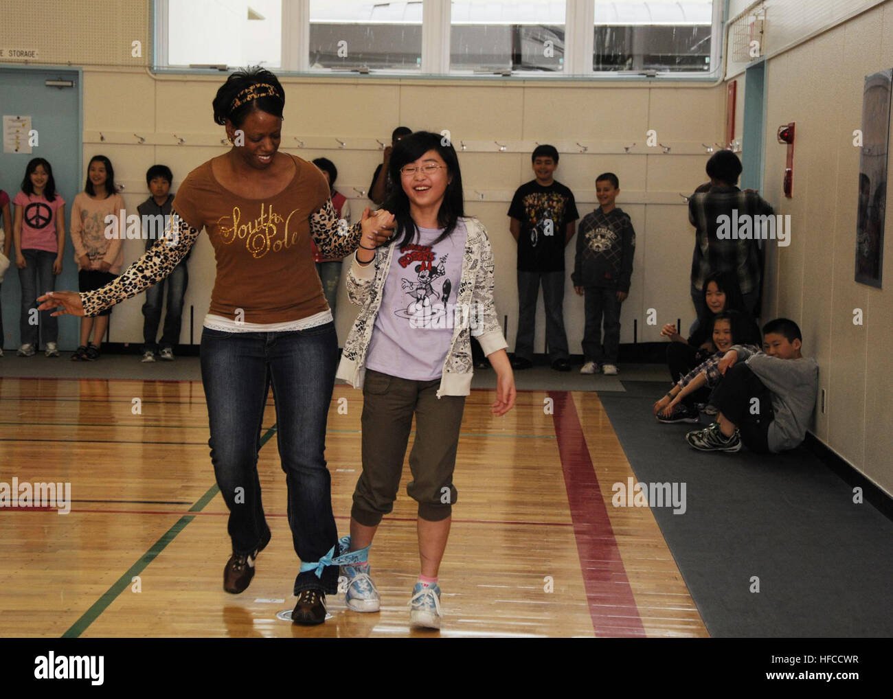 Petty Officer 1st Class Sonya Davis, a yeoman from Chicago and attached ...