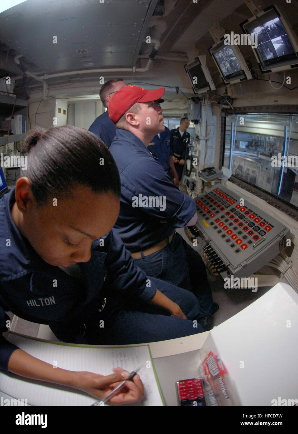 Sailors monitor landing craft, air cushioned operations inside the well ...