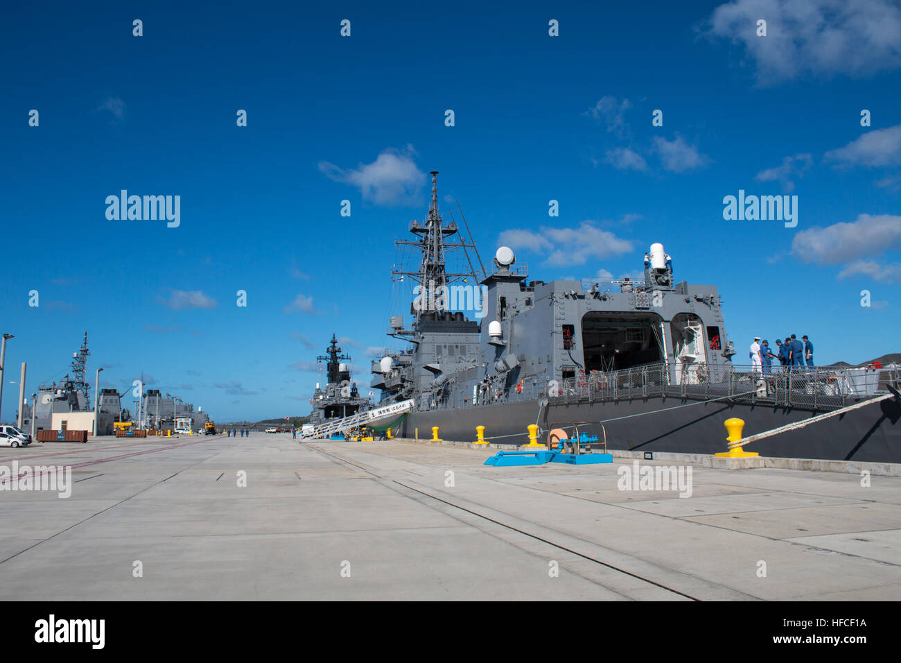 Destroyer command hi-res stock photography and images - Alamy