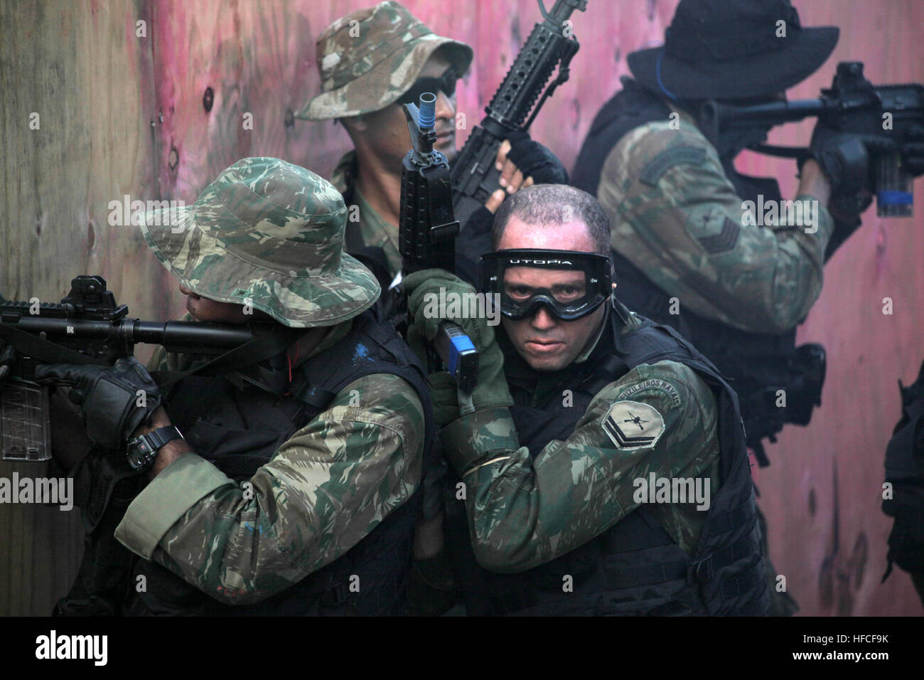 Members of the Brazilian Marine Corps Special Operations Battalion ...