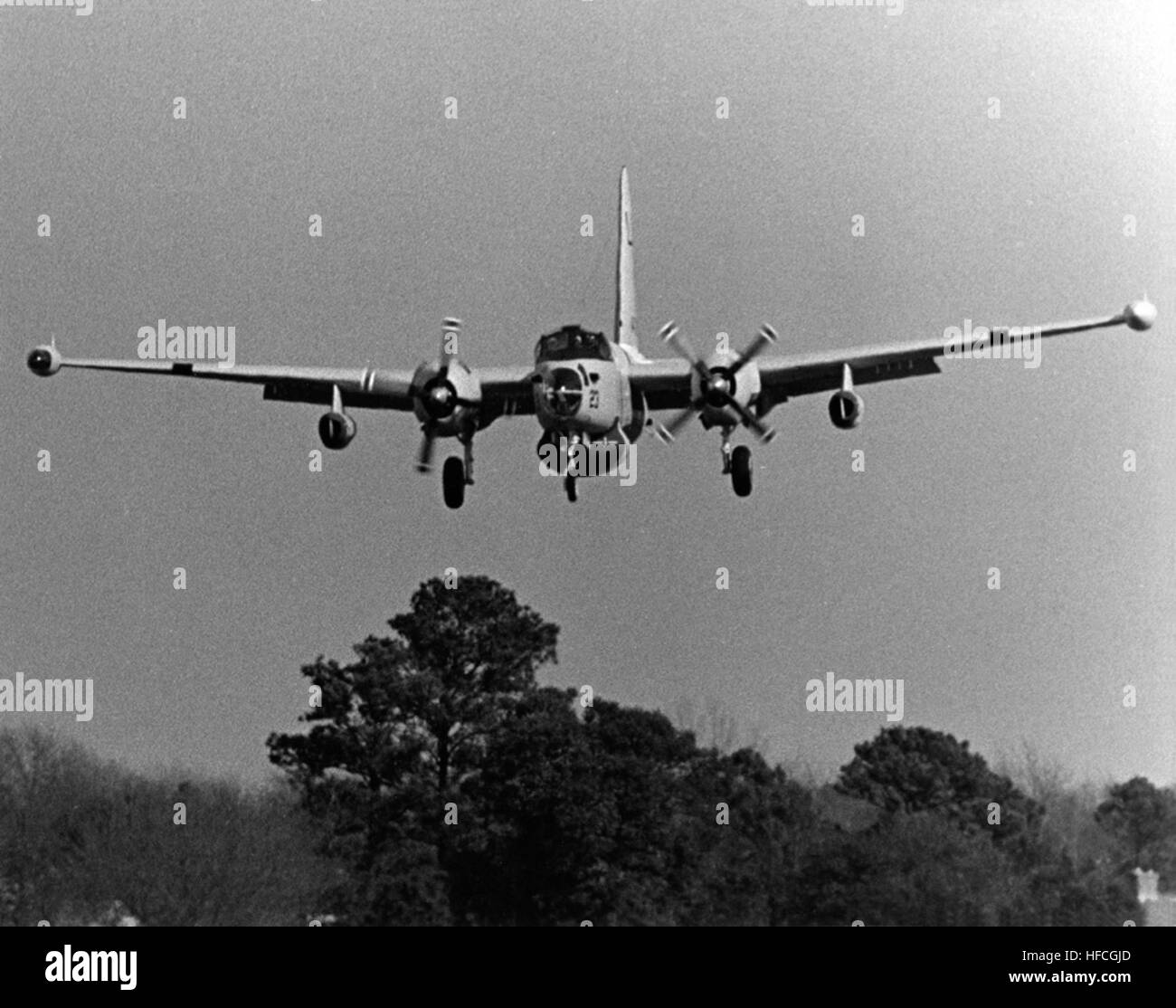 Air force maintenance airman Black and White Stock Photos & Images - Alamy