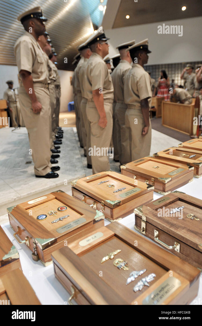 Navy information command nioc hi-res stock photography and images - Alamy