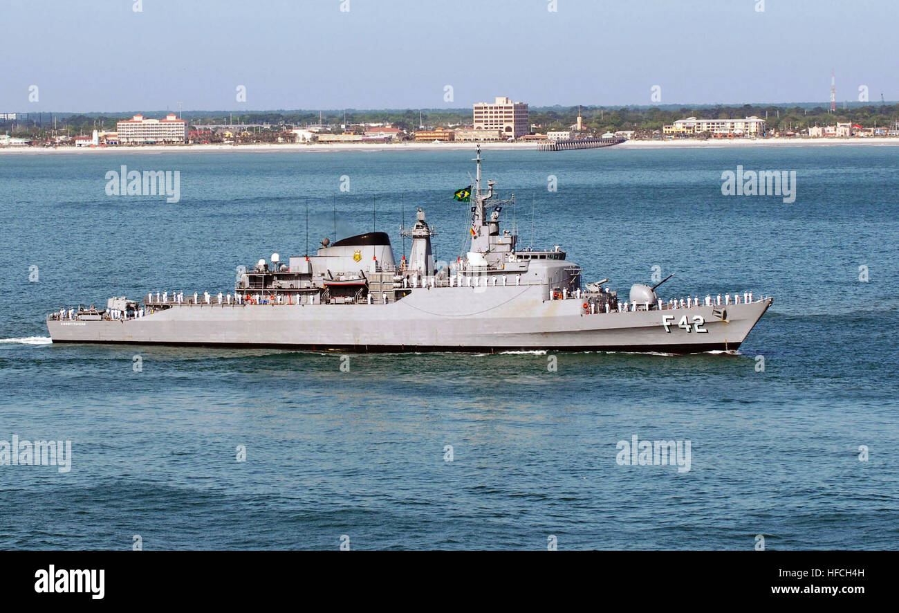 Niteroi class frigate hi-res stock photography and images - Alamy