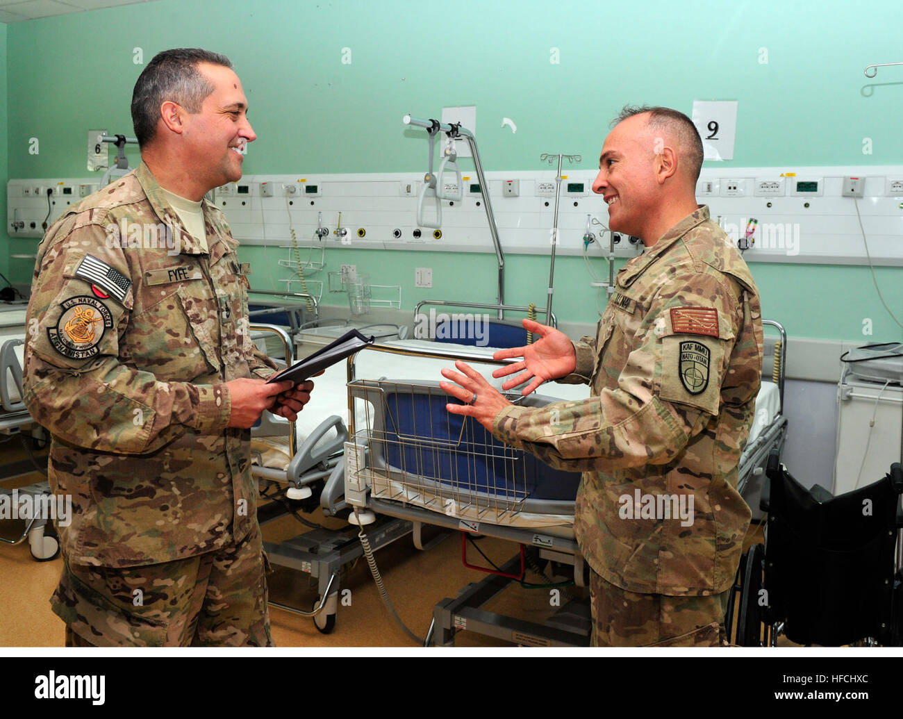 Command senior chief hospital corpsman james fyfe hi-res stock ...