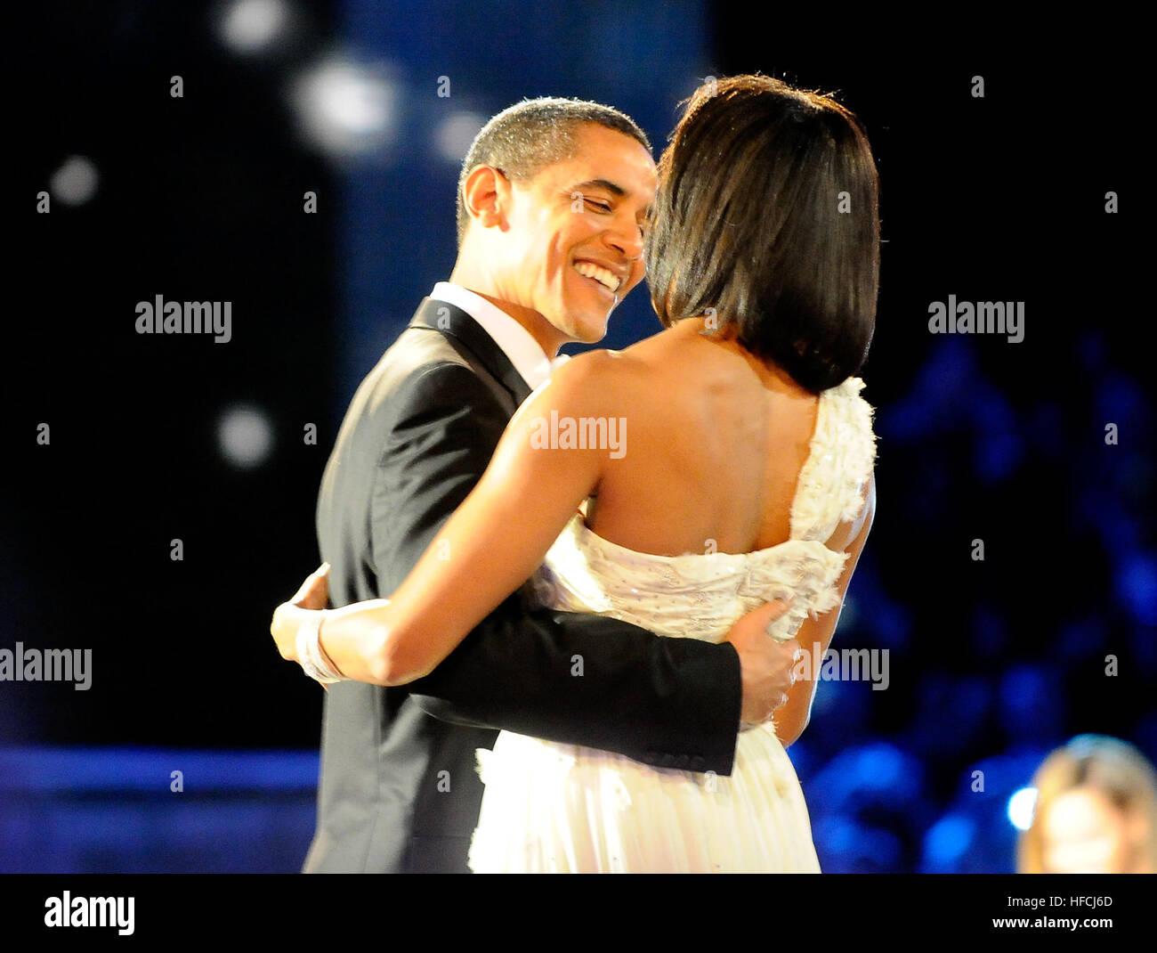 President Barack Obama and first lady Michelle Obama dance at the ...
