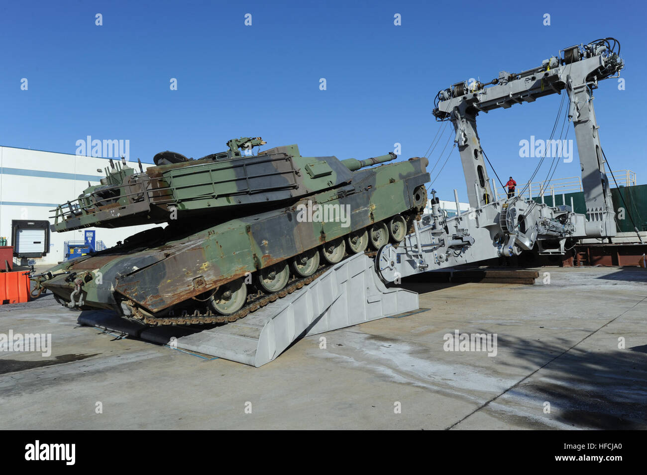 131212-N-PO203-094 HANOVER, Md. (Dec. 12, 2013) An M1A1 Abrams tank ...