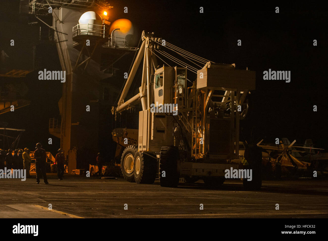 Tilly crash crane hi-res stock photography and images - Alamy