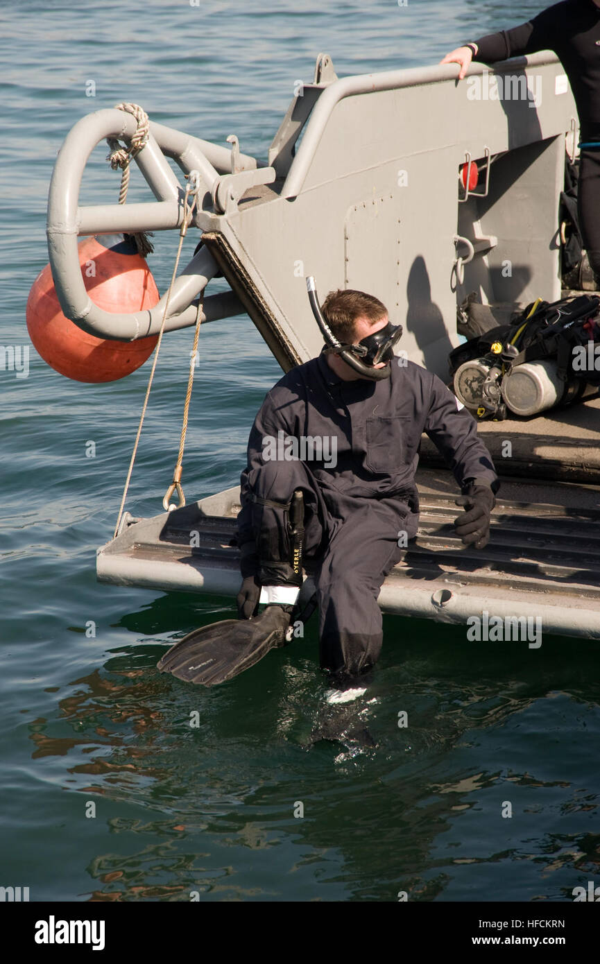 544th engineer dive team hi-res stock photography and images - Alamy