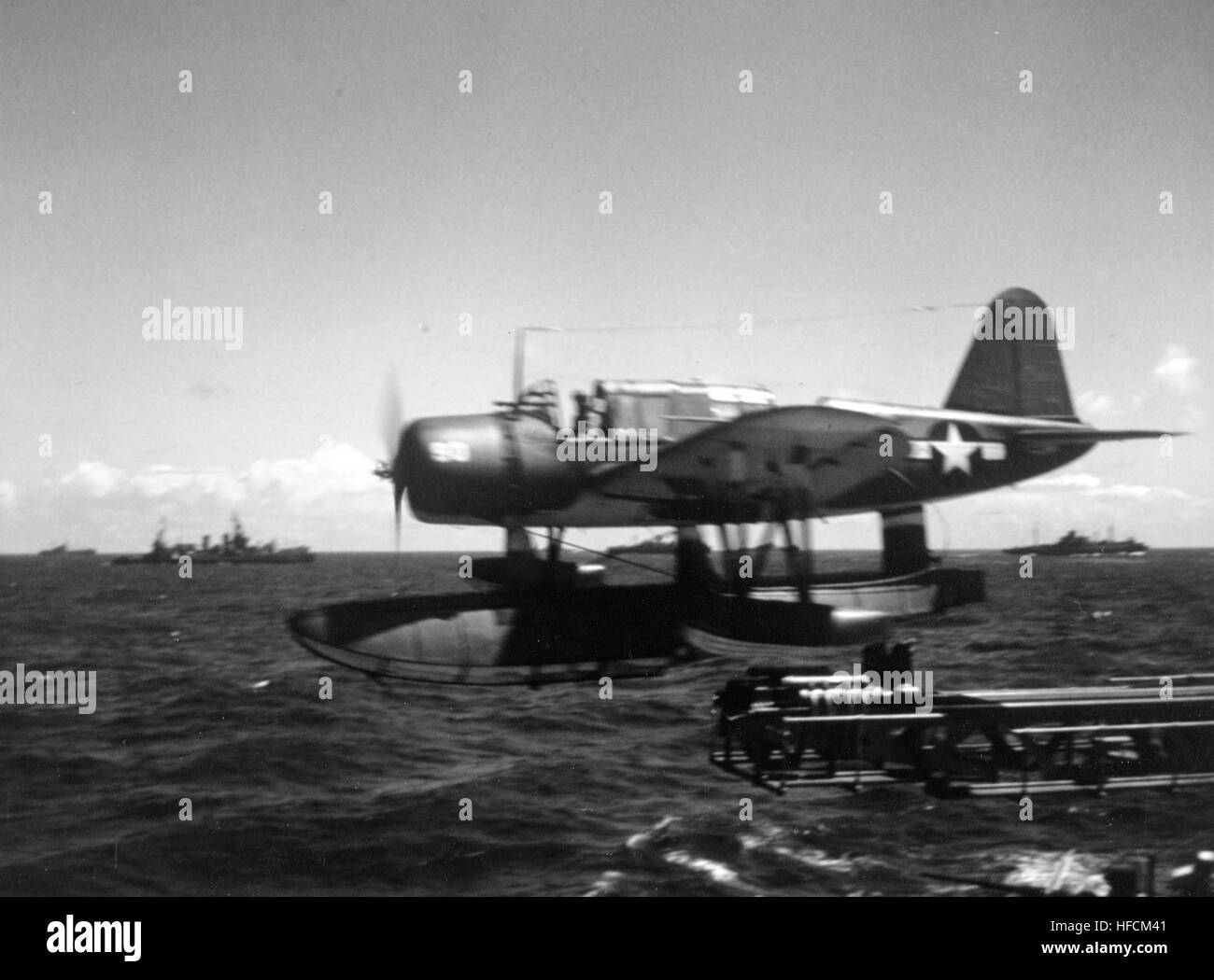 Os2u kingfisher hi-res stock photography and images - Alamy