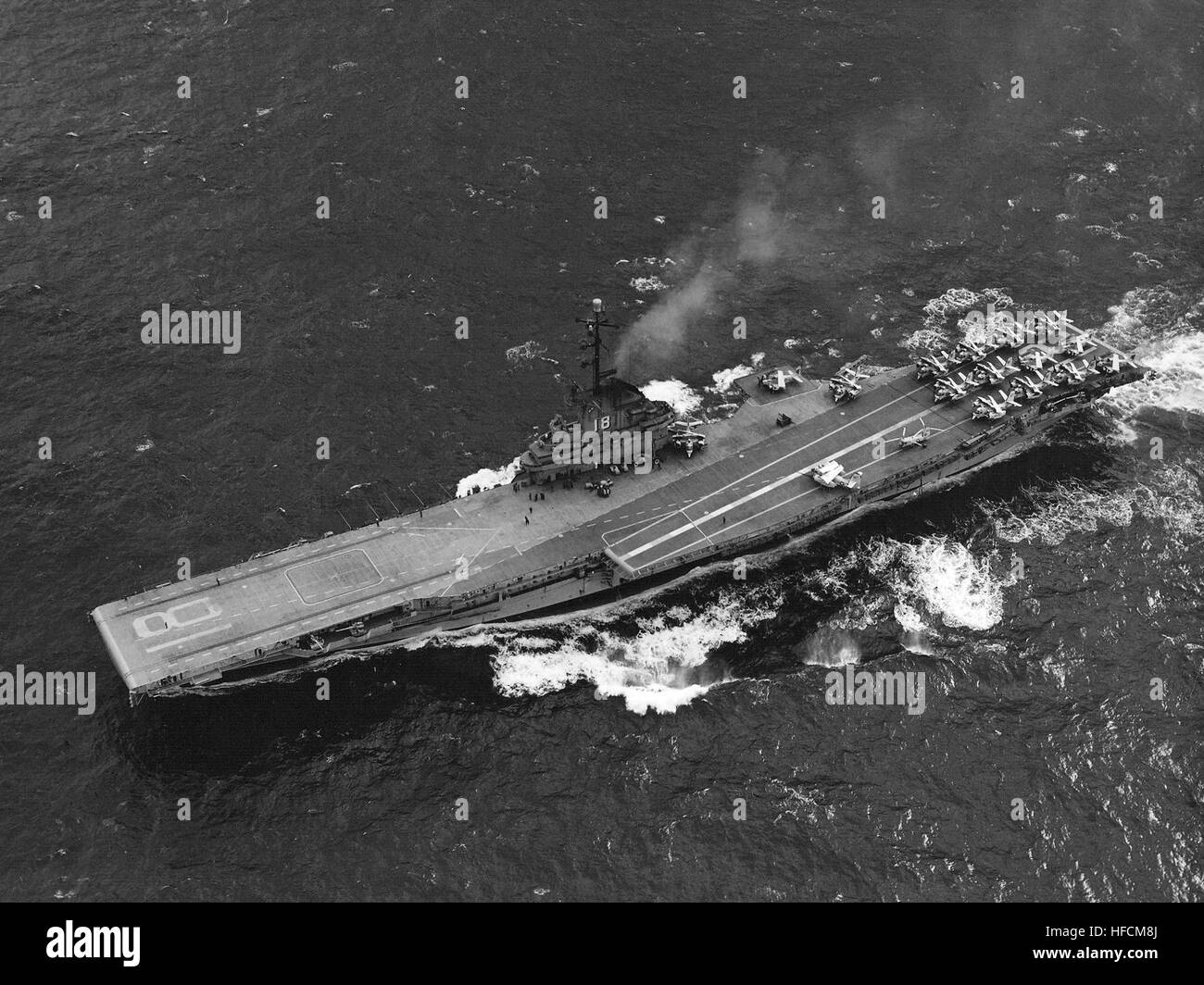 Overhead view of USS Wasp (CVS-18) in 1959 Stock Photo - Alamy