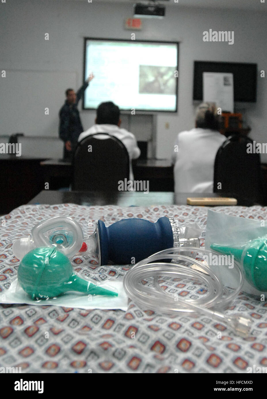 Participants of Pacific Partnership 2011 conduct a Subject Matter ...