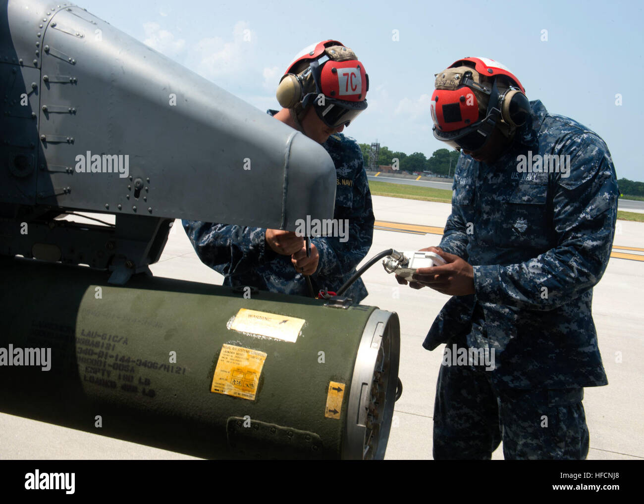 Unguided rocket hi-res stock photography and images - Alamy