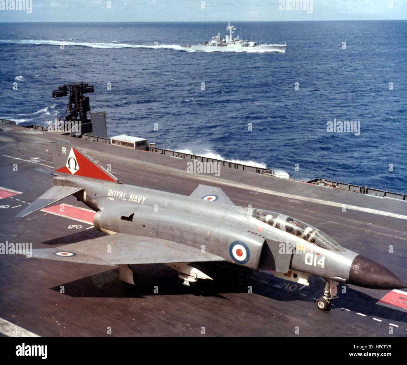 Hms Ark Royal R09 High Resolution Stock Photography and Images - Alamy