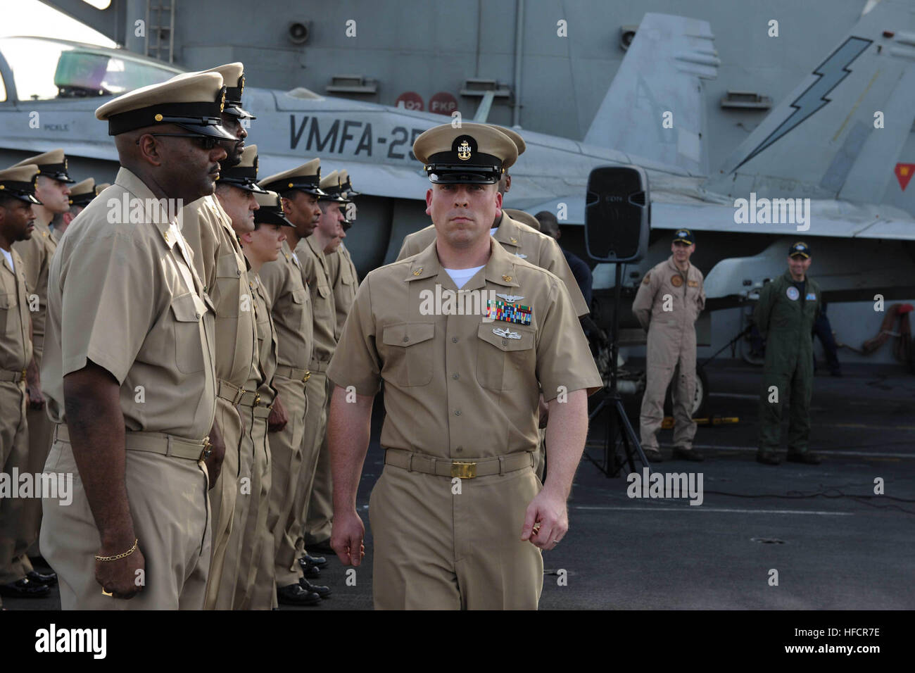 Senior chief petty officers hi-res stock photography and images - Alamy