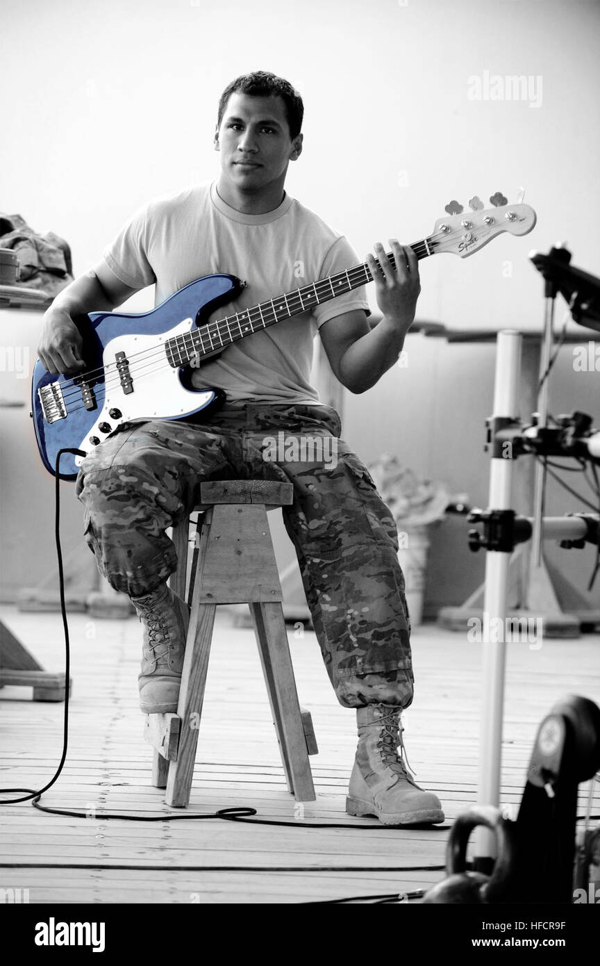 Naval computer and telecommunications station hi-res stock photography ...