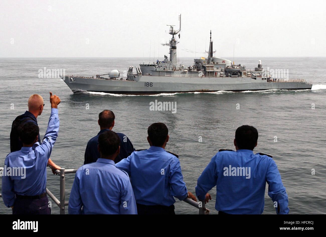 Pakistan navy ship pns shahjahan ddg 186 hi-res stock photography and ...