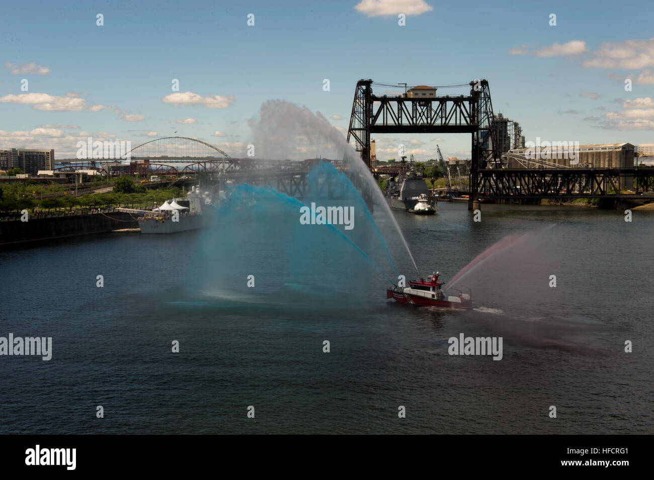 Port of portland fire and rescue hi-res stock photography and images ...