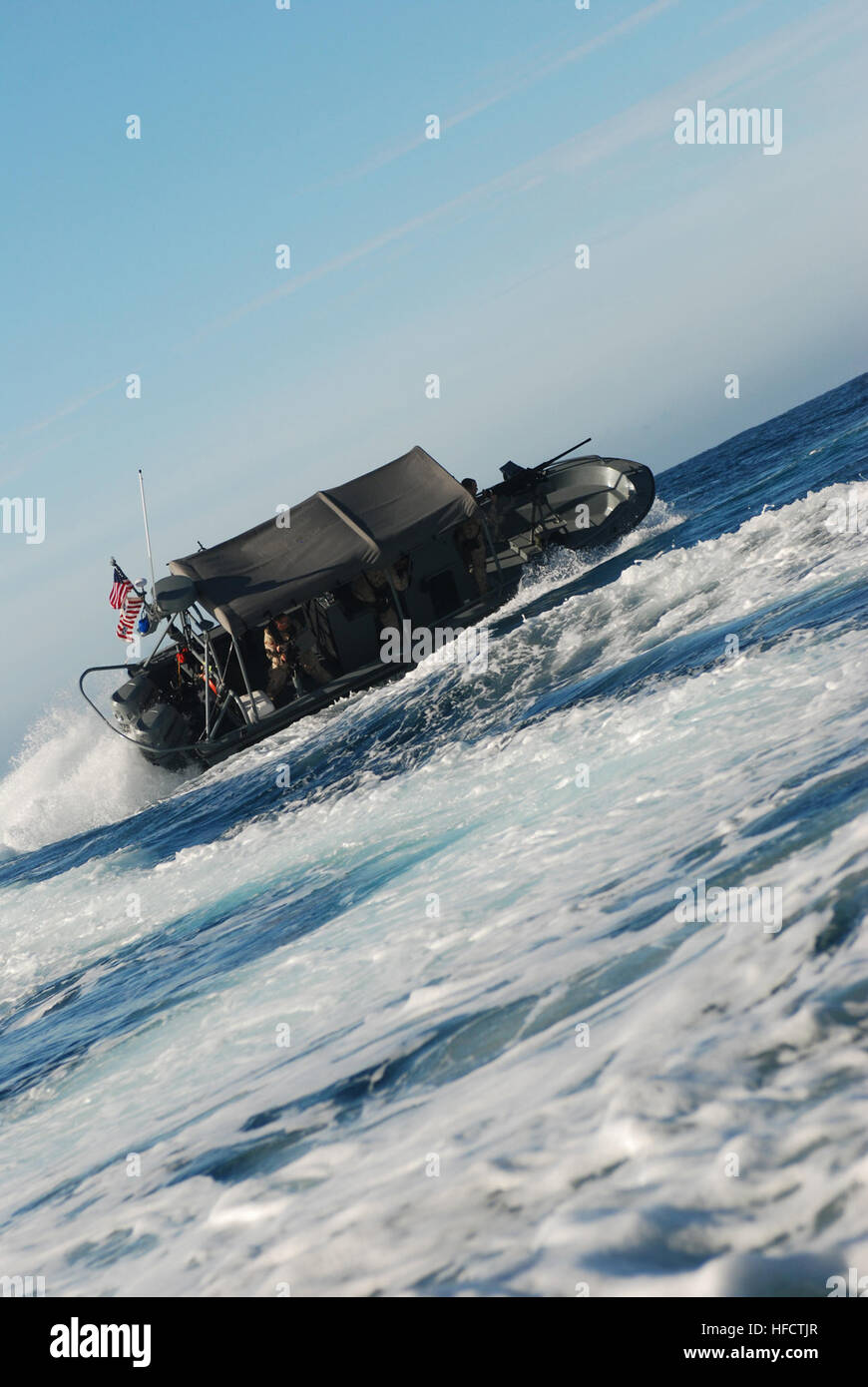 Members of Coast Guard Port Security Unit 307 conduct maritime security ...