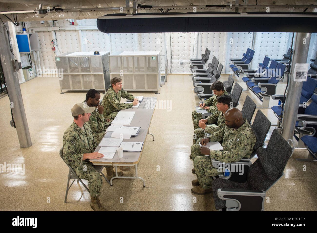 Enlisted warfare qualification hi-res stock photography and images - Alamy