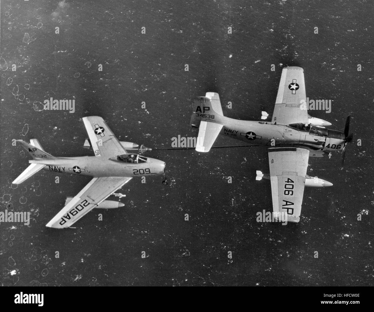 AD-6 Skyraider VA-105 refueling VF-62 FJ-3 Fury 1958 Stock Photo - Alamy