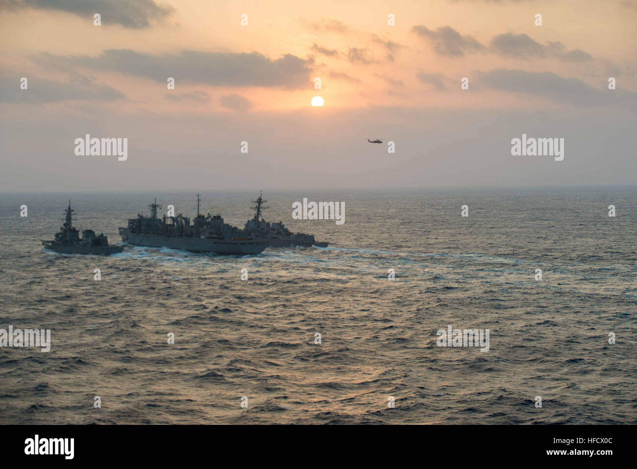 Uss stockdale ddg 106 hi-res stock photography and images - Alamy