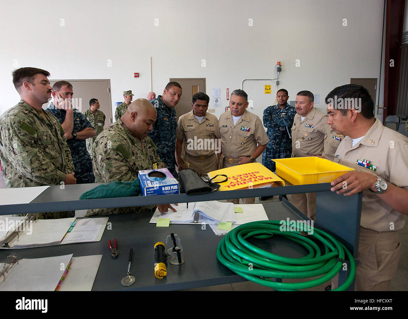 Electrician’s Mate 1st Class Rene Toledo explains U.S. Navy ...