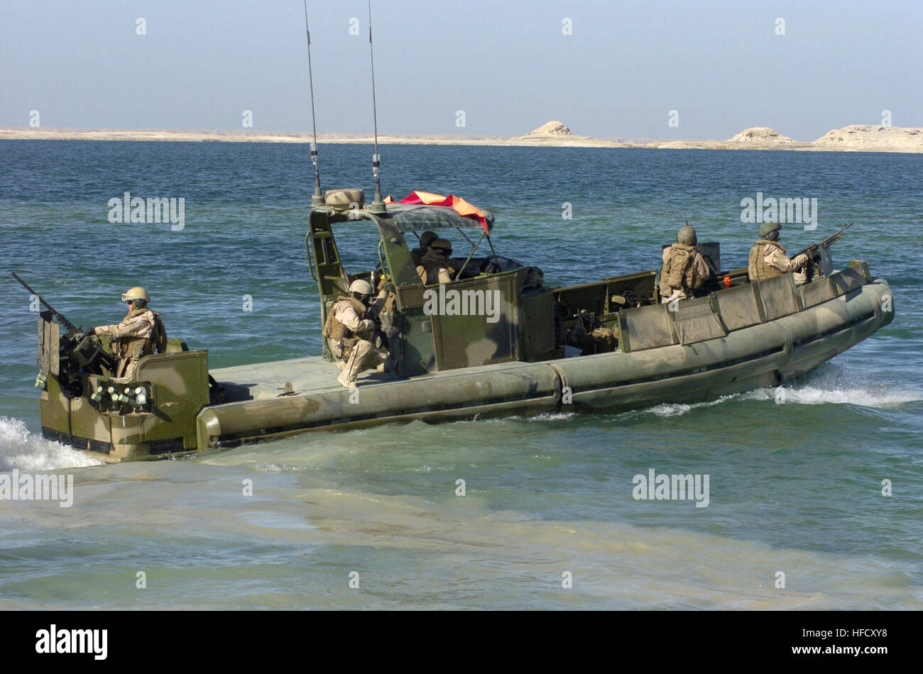 Haditha dam hi-res stock photography and images - Alamy