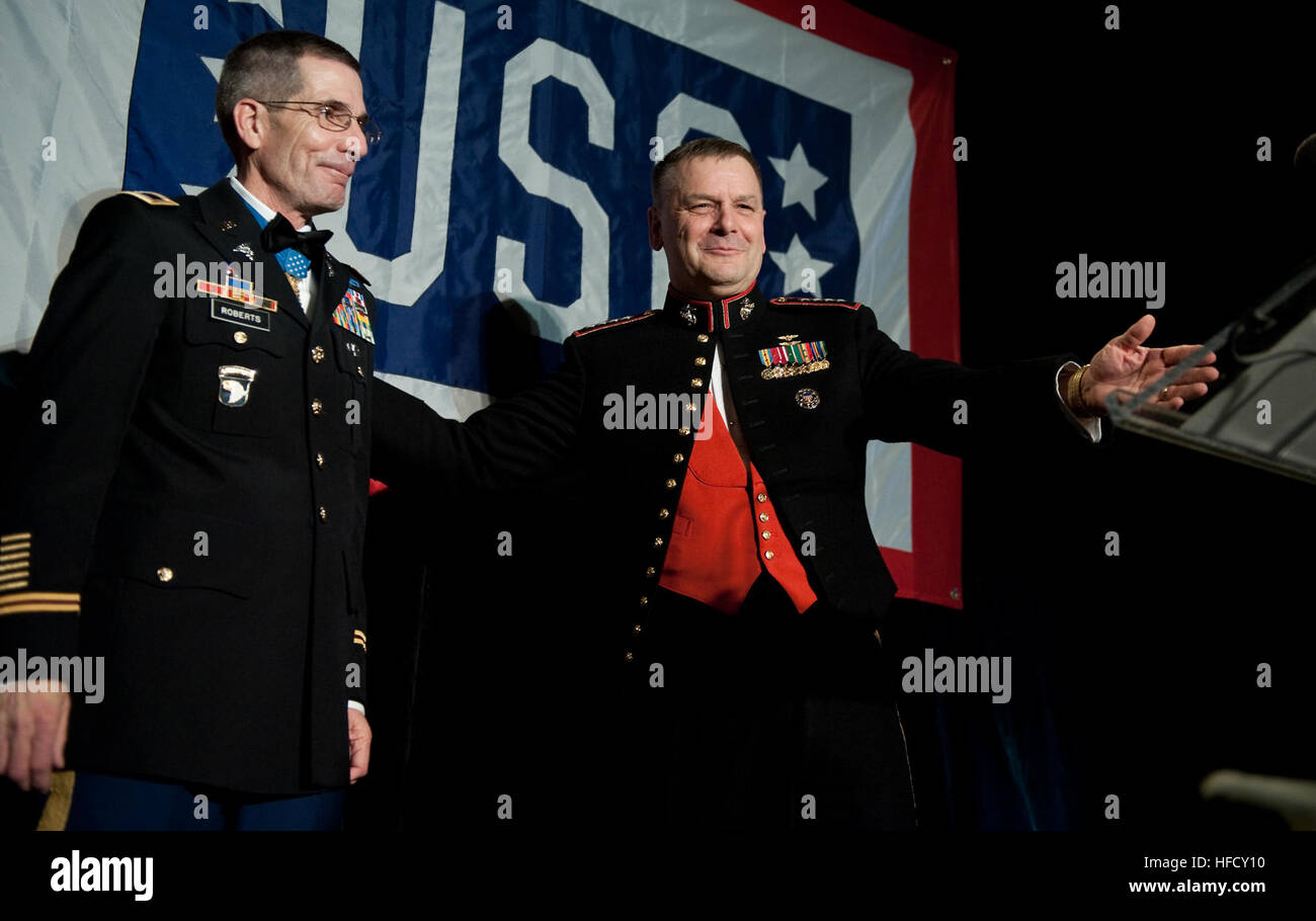 U.S. Marine Corps Gen. James Cartwright, vice chairman of the Joint ...