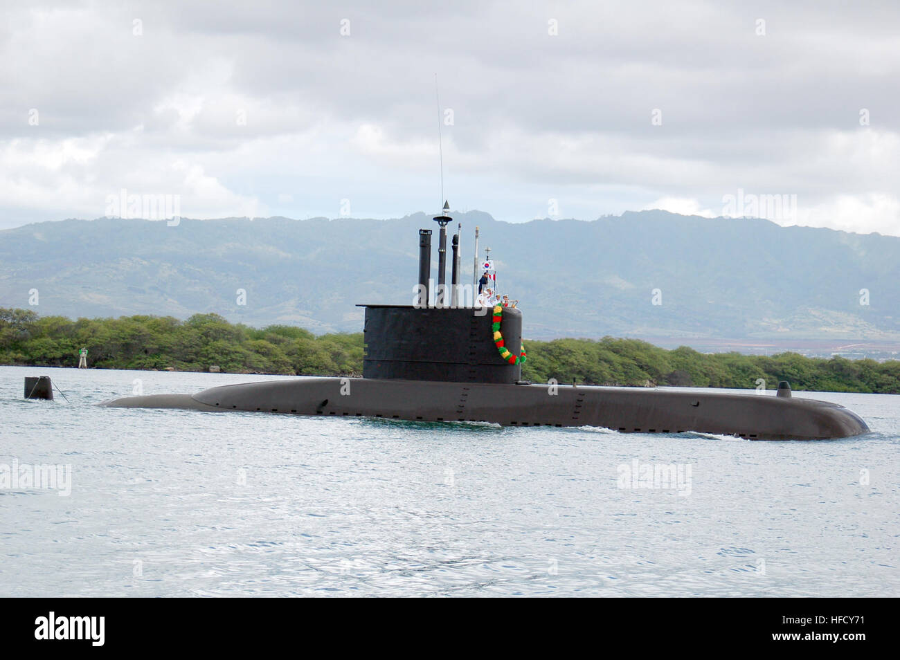 The Korean submarine ROKS Lee Sunsin (SSK 068) arrives at Naval Station ...