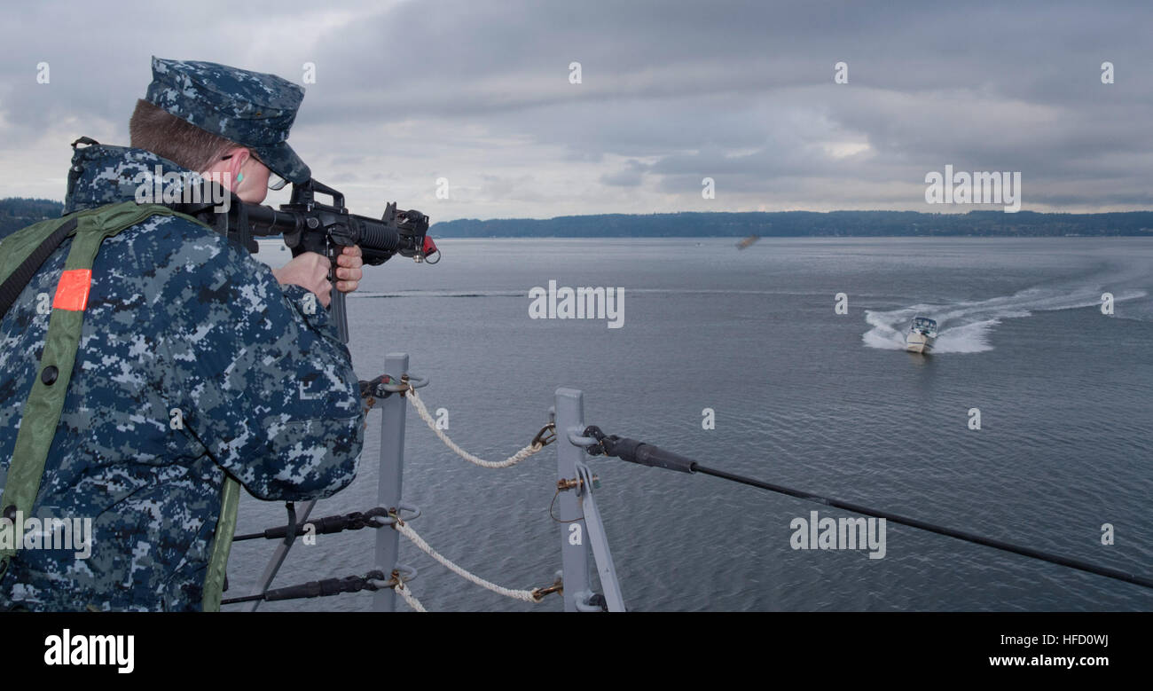 Pyrotechnics war hi-res stock photography and images - Alamy