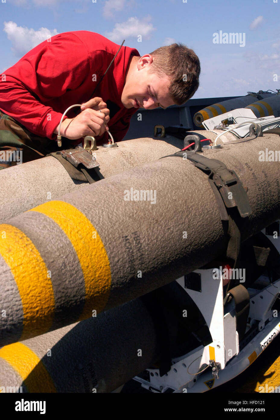 Petty officer 3rd class wilyanna harper hi-res stock photography and ...