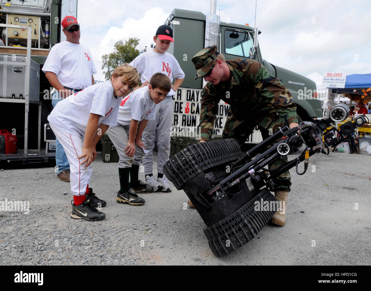 Petty Officer 2nd Class Bruce Hammon, assigned to Explosive Ordnance Disposal Expeditionary ...