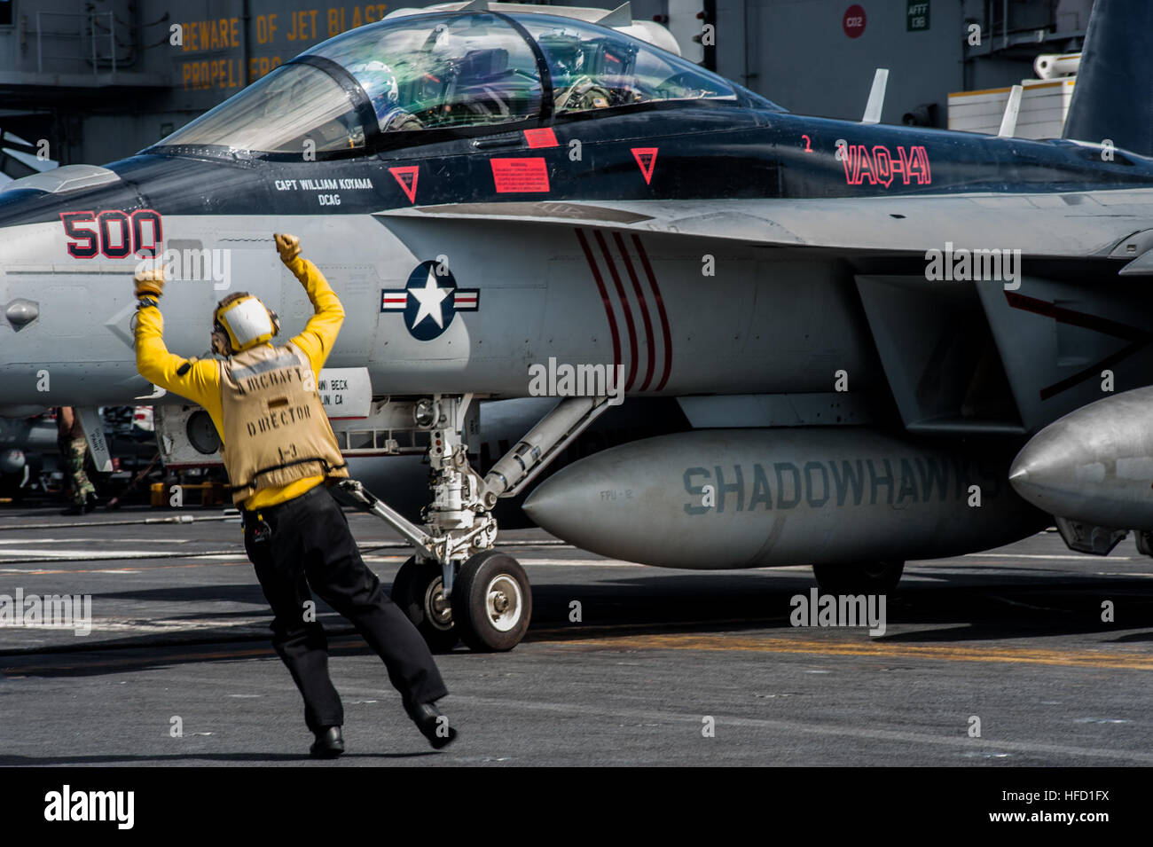 WATERS TO THE EAST OF THE KOREAN PENINSULA (Oct. 9, 2013) An aircraft ...