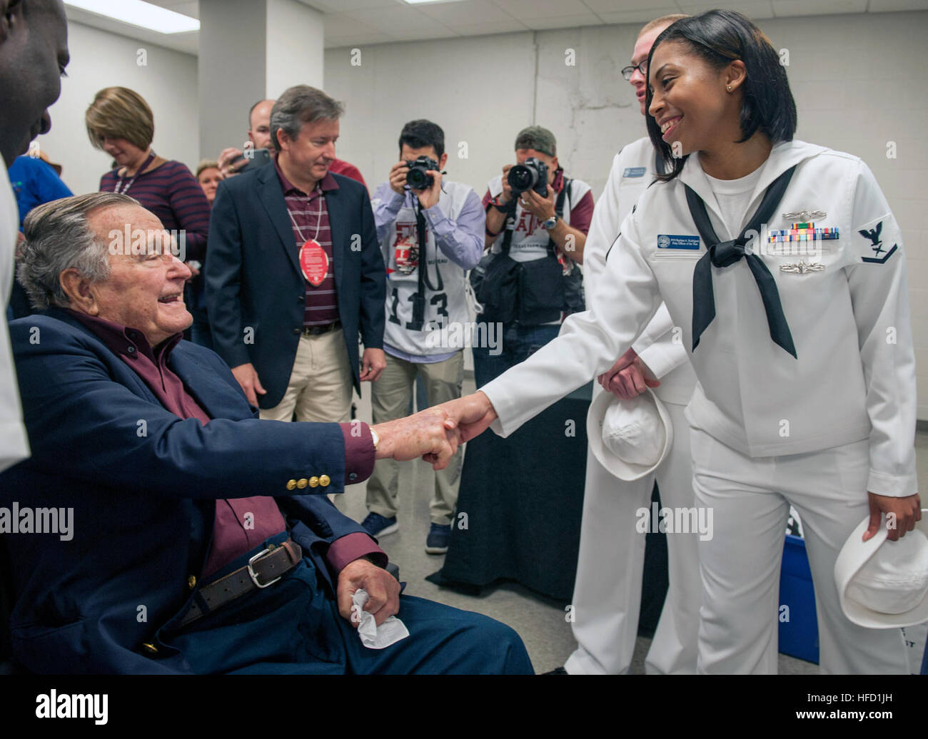 COLLEGE STATION, Texas (Nov. 12, 2016) Petty Officer 3rd Class Raylene ...