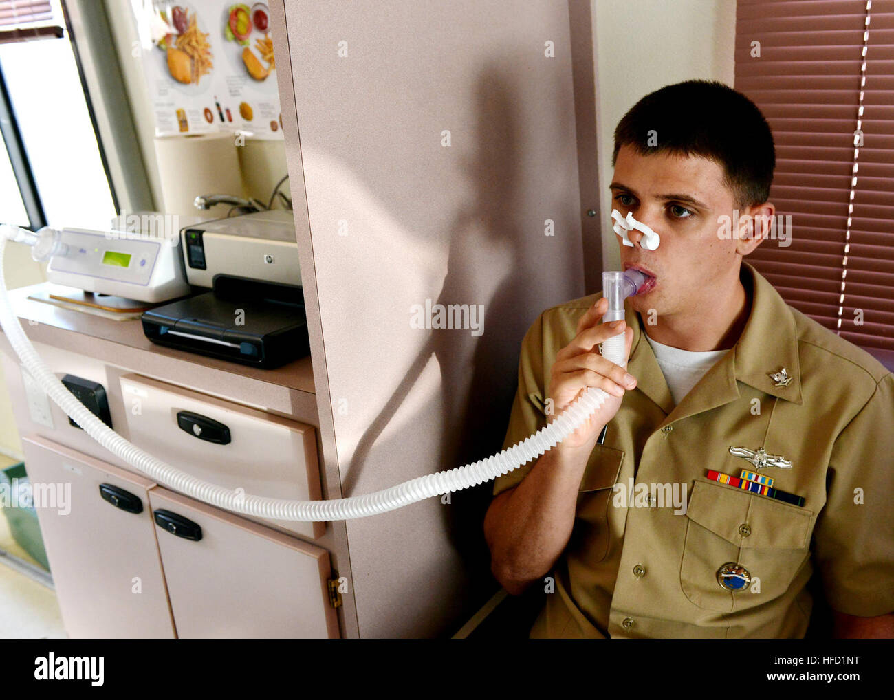 PEARL HARBOR (June 21, 2013) Intelligence Specialist 3rd Class Jacob ...