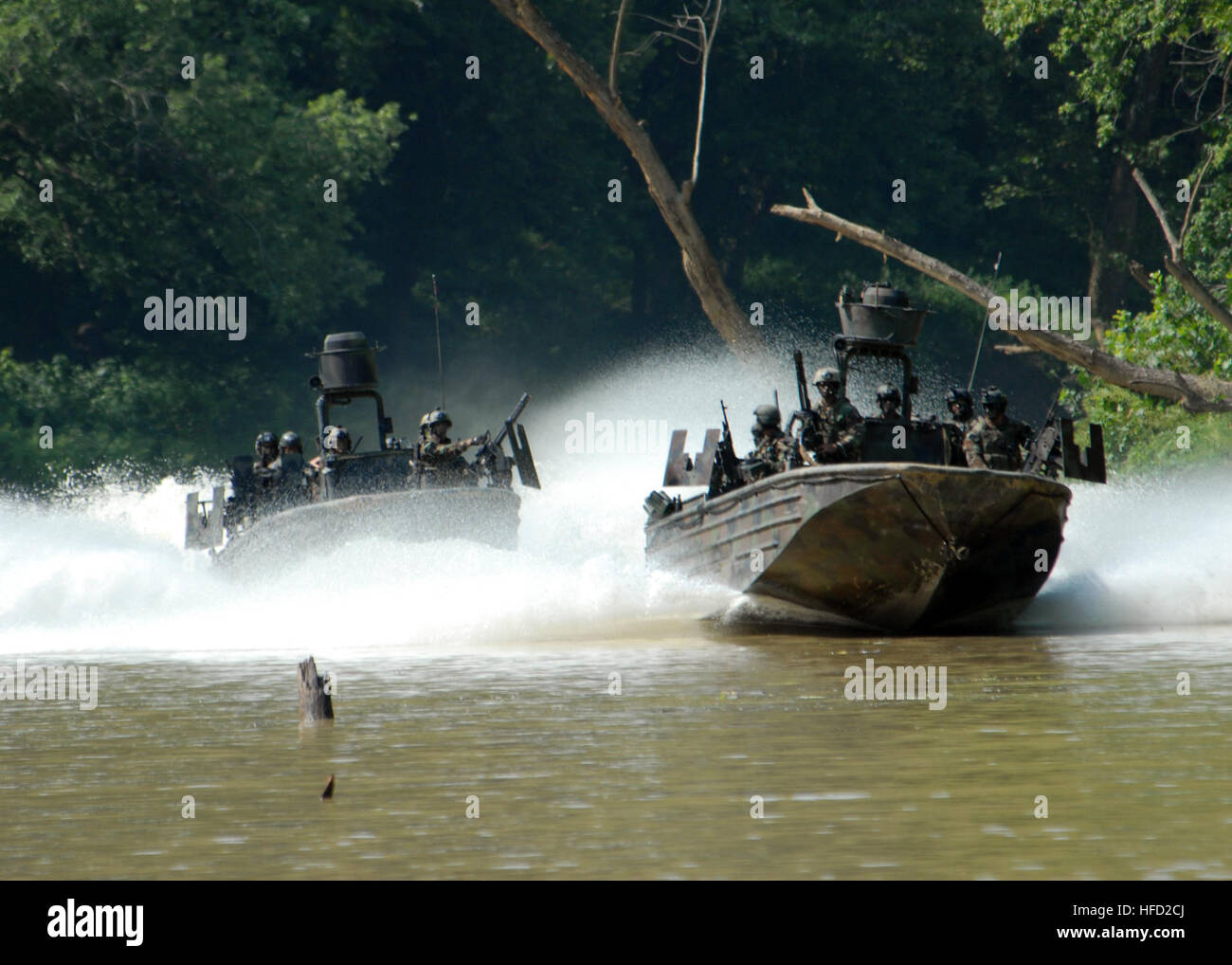 070824-N-4500G-226 FORT KNOX, Ky. (Aug. 24, 2007) - Two Special ...