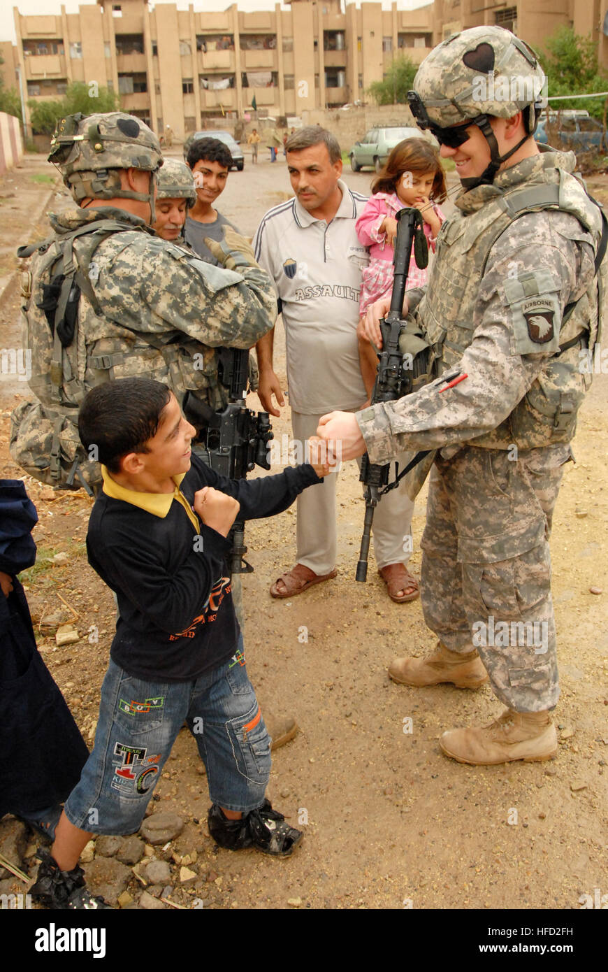 U.S. Army personnel from 2nd Battalion, 502nd Infantry Regiment, 2nd ...