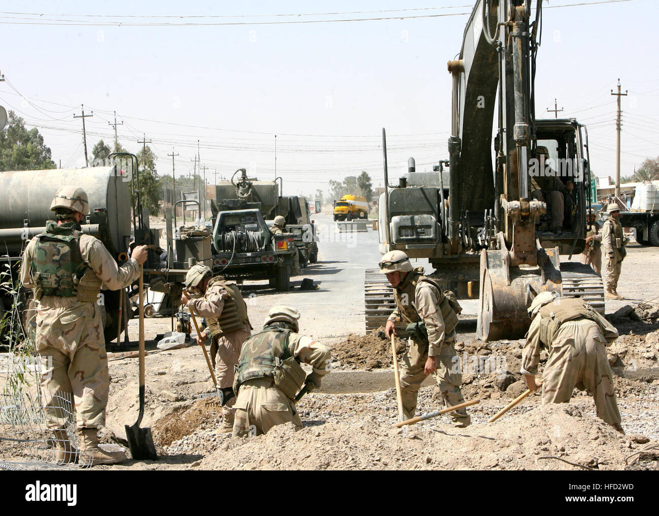 Fallujah bridge hi-res stock photography and images - Alamy