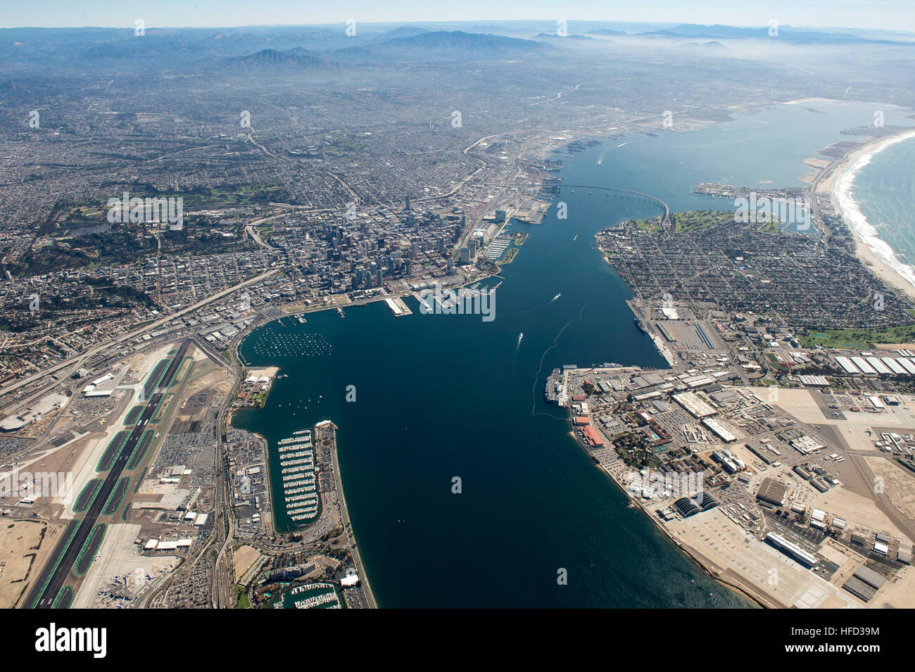 San diego naval facilities hi-res stock photography and images - Alamy