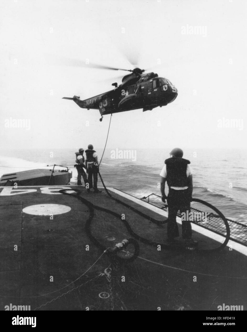 SH-3A Sea King of HS-4 is refueled by USS Fiske (DD-842) off Vietnam in ...