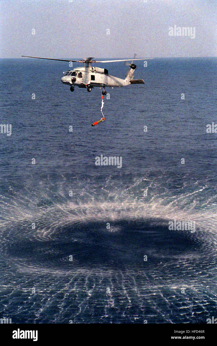 SH-60F HS-6 drops Mk 46 torpedo 1991 Stock Photo - Alamy