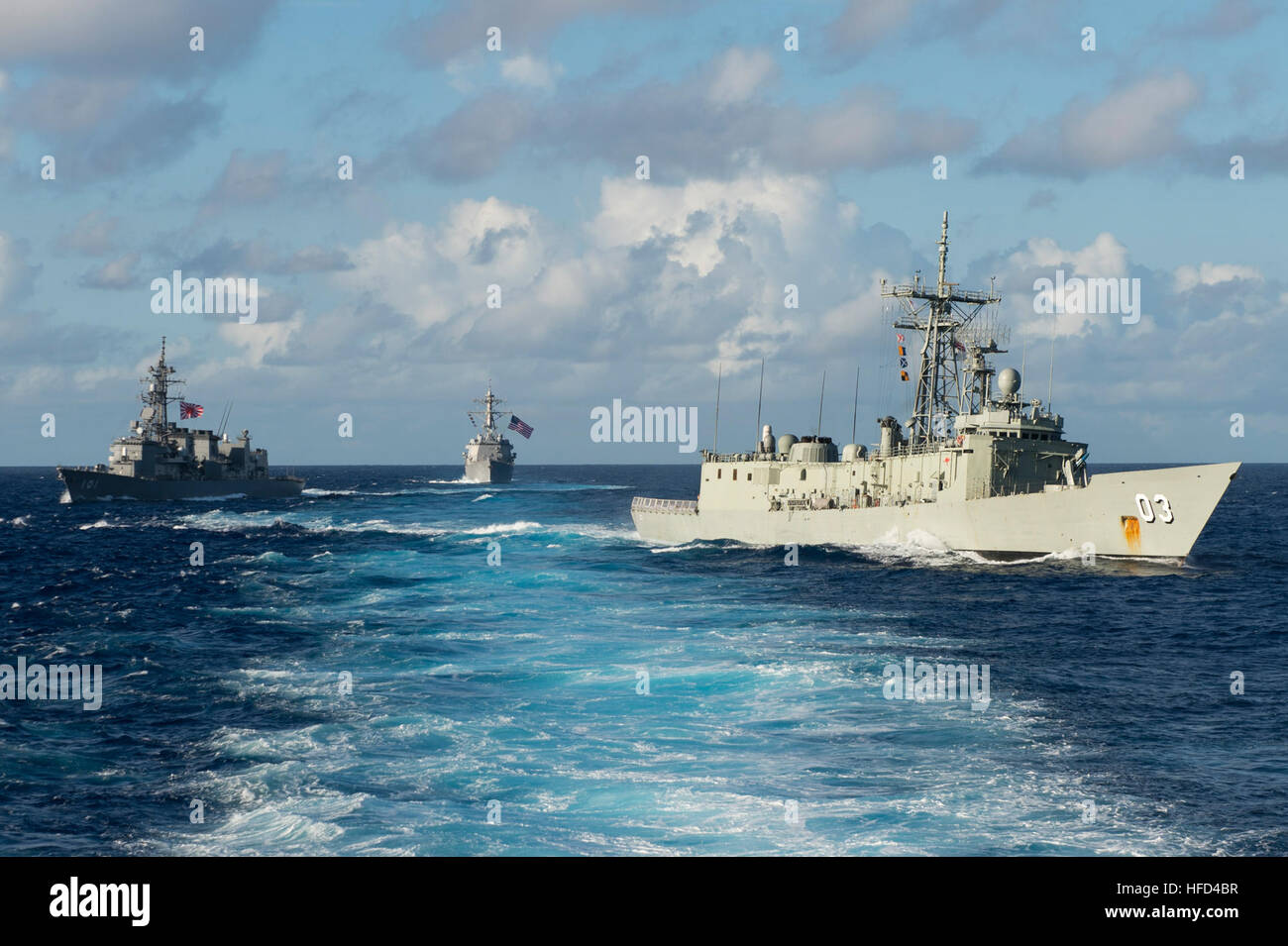 Australian navy ddg sydney hi-res stock photography and images - Alamy