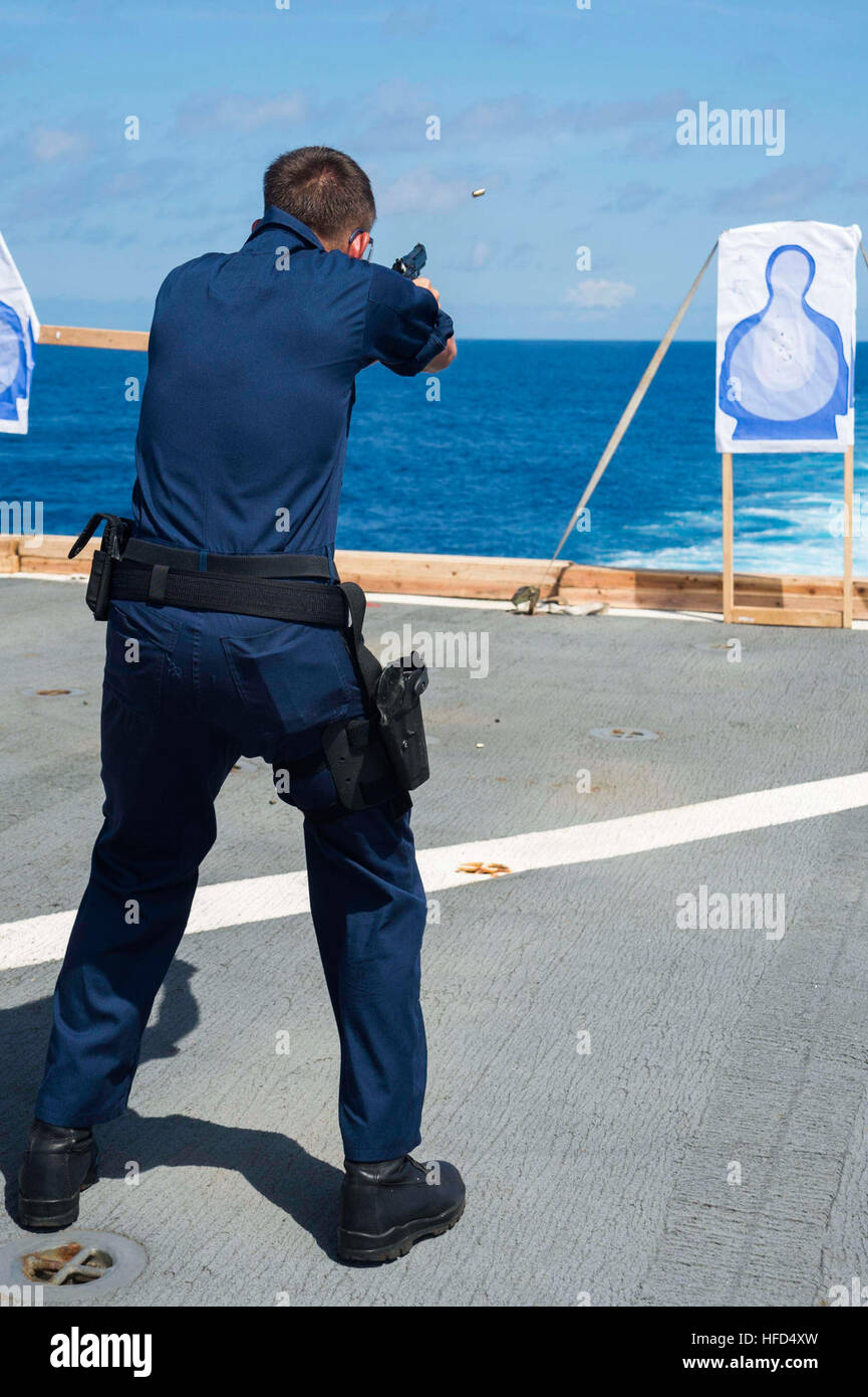 Small arms weapons qualification hi-res stock photography and images ...