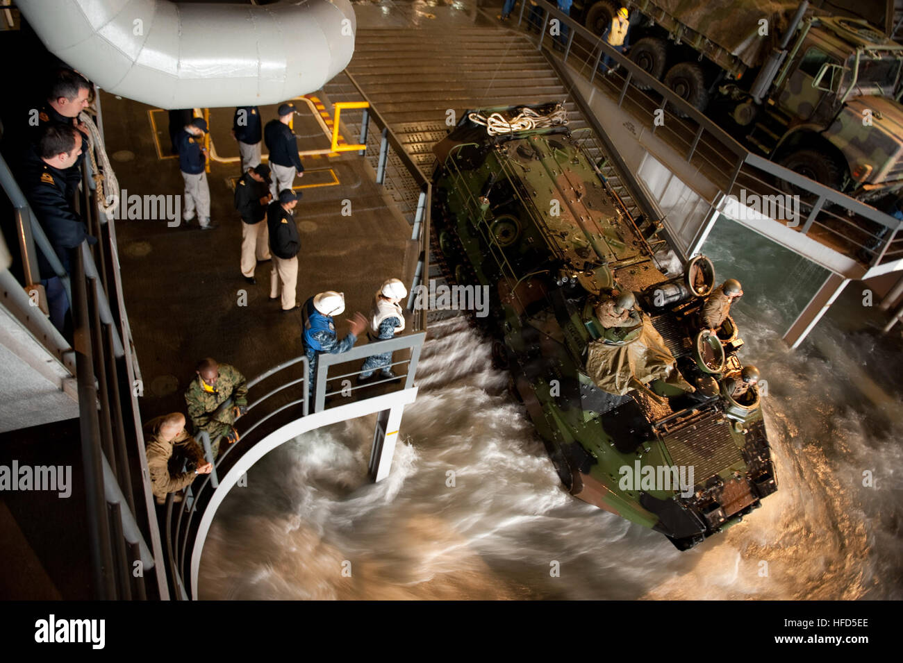 Marines assigned to Special Purpose Marine Air Ground Task Force 24 ...